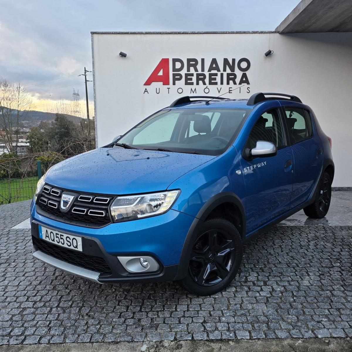 Dacia Sandero - Usado - 12990€ - SUV e TT - Automática - 80000 Kms ...