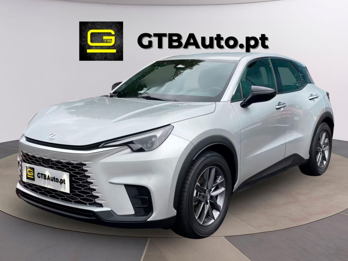 Lexus LBX - Usado - 35500€ - SUV e TT - Automática - 8000 Kms - 2025 ...