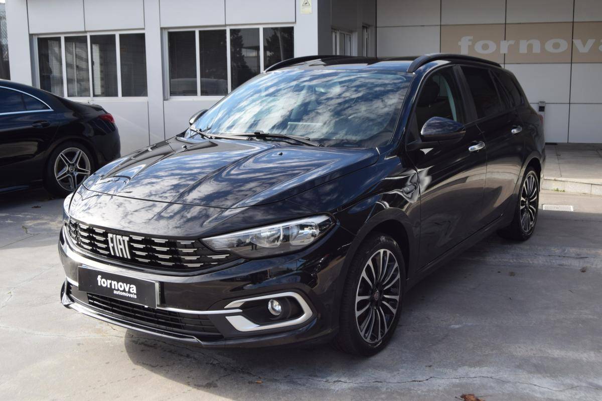 Configurations Du Modele 2023 Fiat Tipo Station Wagon
